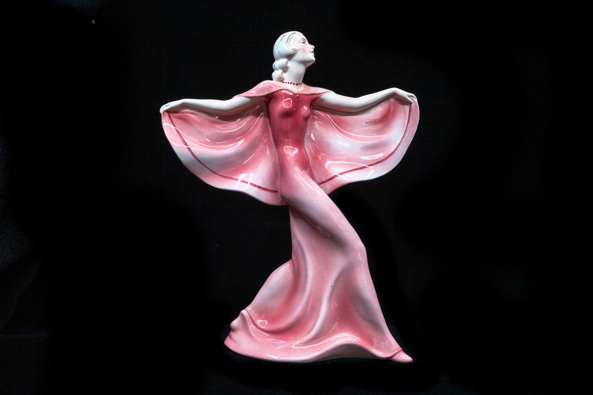 Katzhutte Figurine SOLD – Sue Todd Antiques